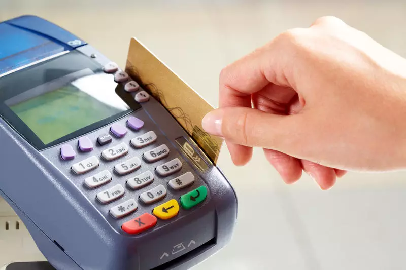 Giunsa Paggamit ang Paalam nga Panahon Pinaagi sa Credit Card?