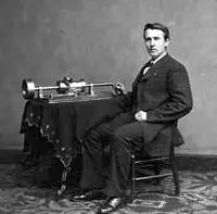 T. Edison (1847-1931) ntawm nws lub xov tooj (Yees 1877).