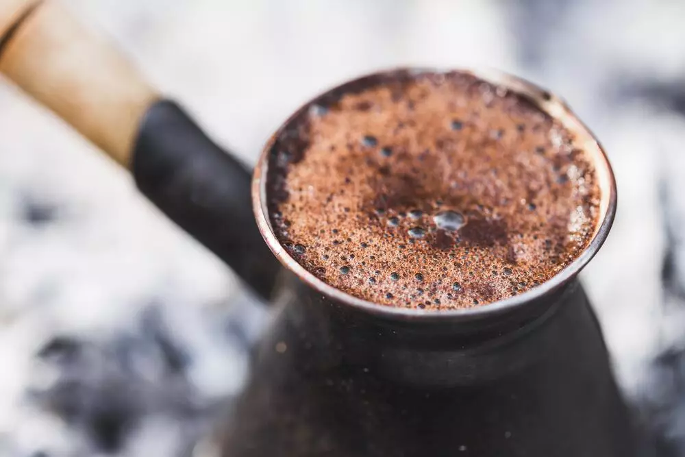 Como cozinhar café delicioso no turco?