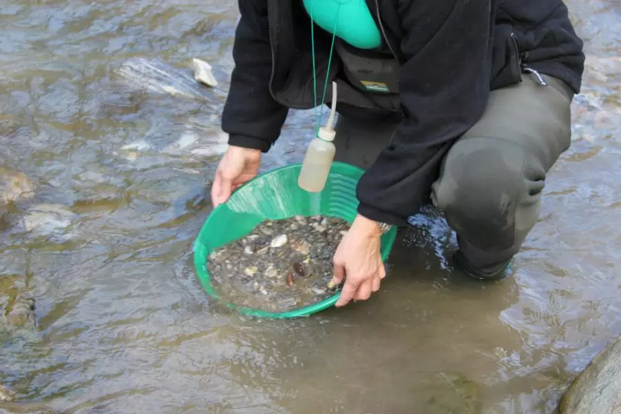 Pagmimina ng ginto. Paano makarating sa artel ng mga prospectors?