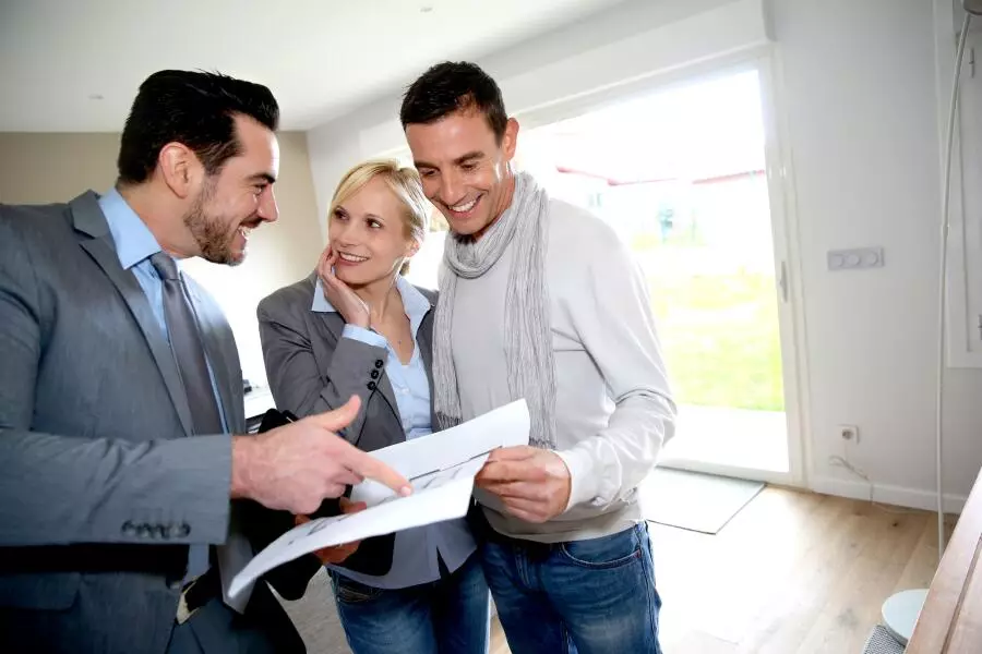 Là nó có giá trị làm việc như một realtor? Ưu điểm và nhược điểm nghề nghiệp từ các đại lý cũ