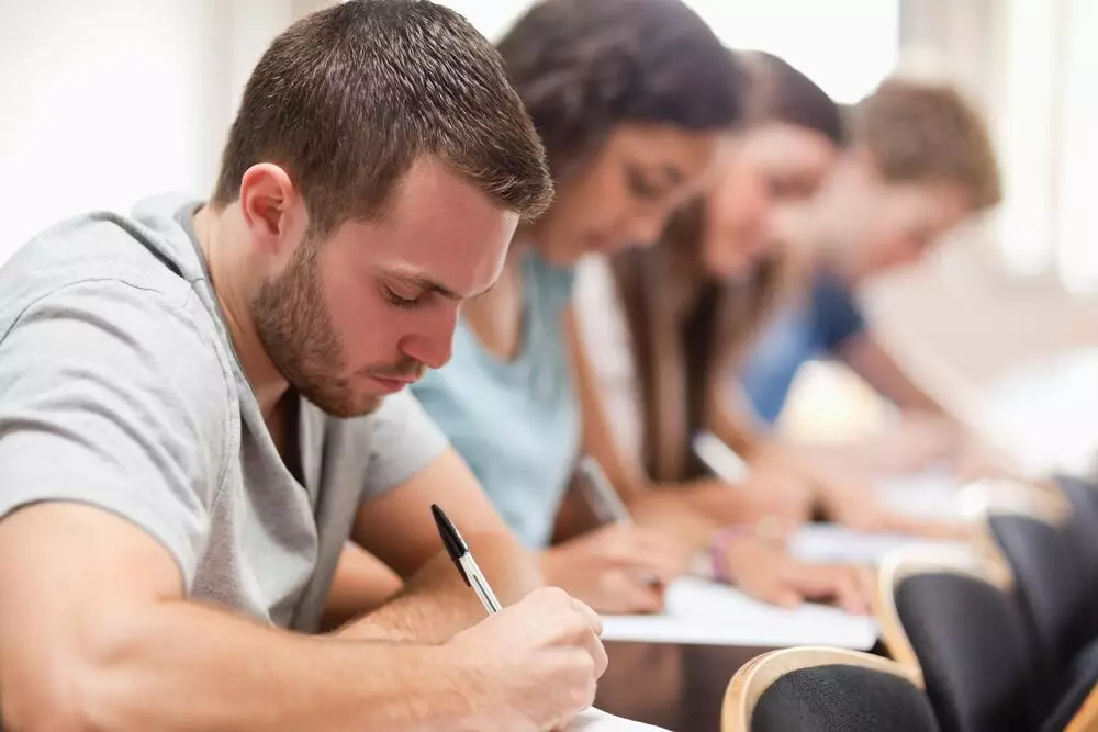 Hai bisogno di scrivere lezioni per lo studente moderno?