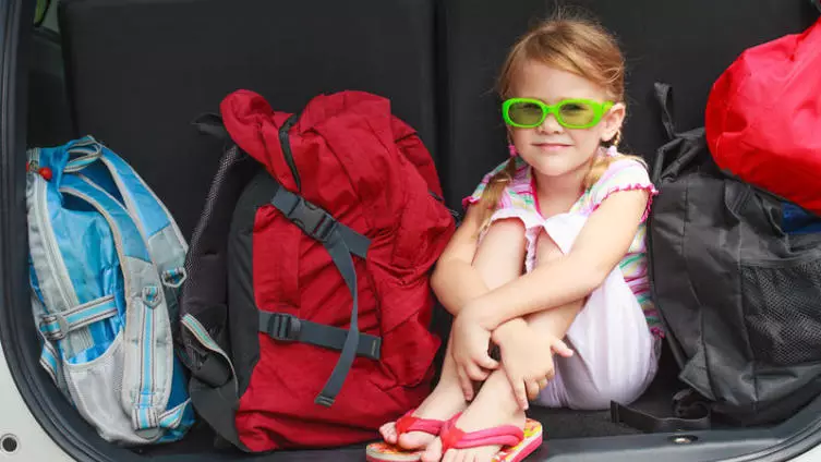 Hoe kinne jo tariede op Auto-baan mei bern?