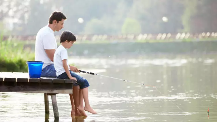 How to get fishing in the summer?