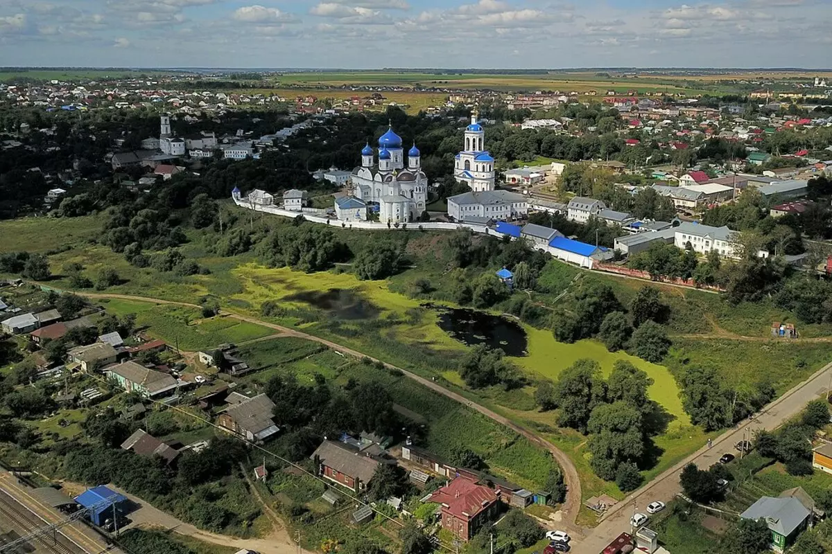 Vintage cities of Russia. What to see in Bogolyubovo?