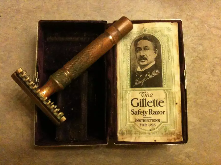 İlk Güvenli Razor