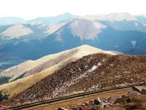 Carrils a la vora d'el penya-segat