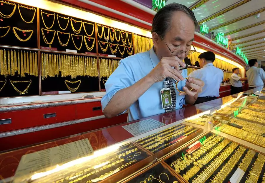 Kedai barang kemas di Pattaya, Thailand