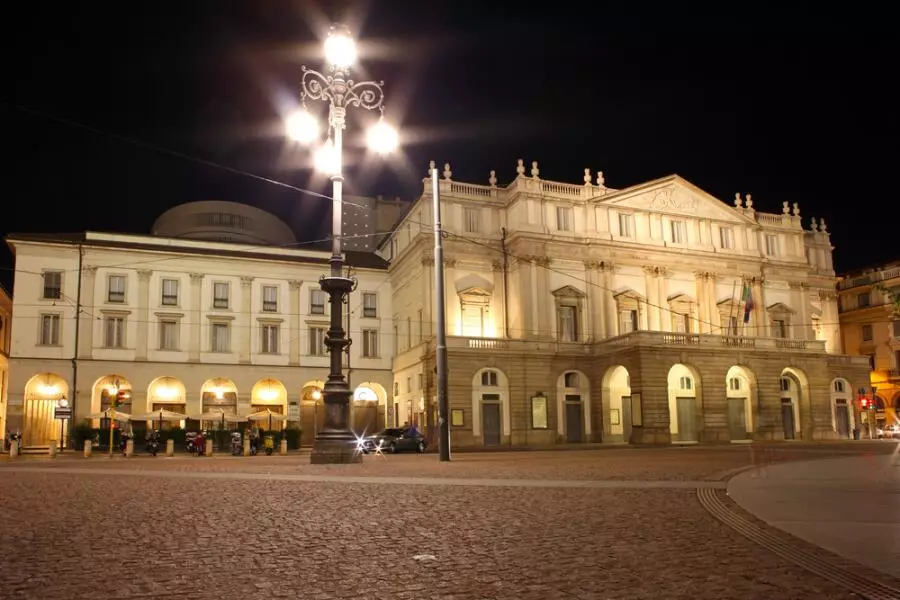 Wat kin yn ien dei yn Milaan sjoen wurde? Teater 