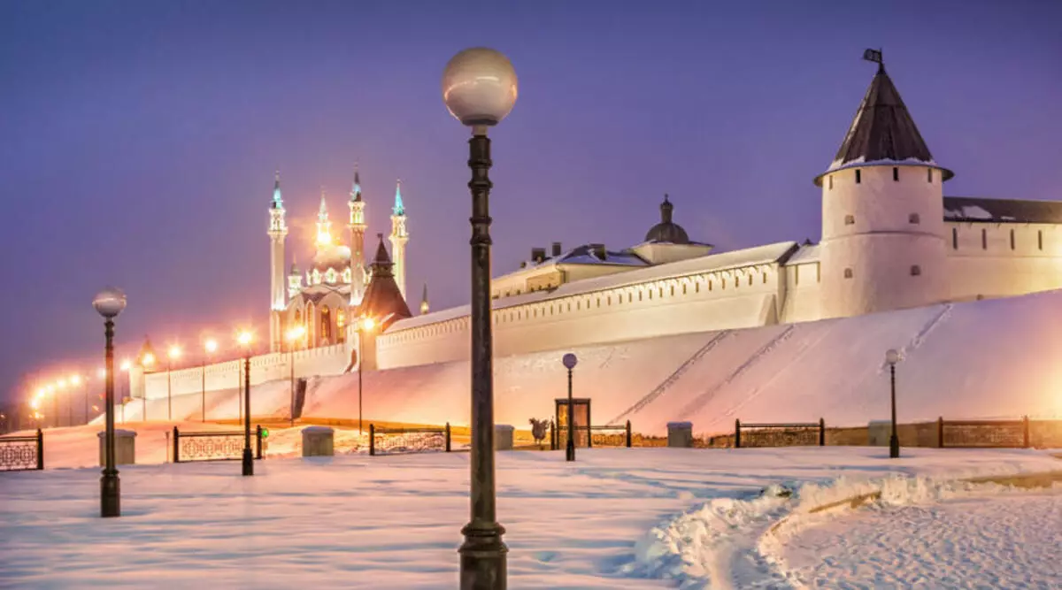 Traveling around Russia: where to go in winter at the weekend?