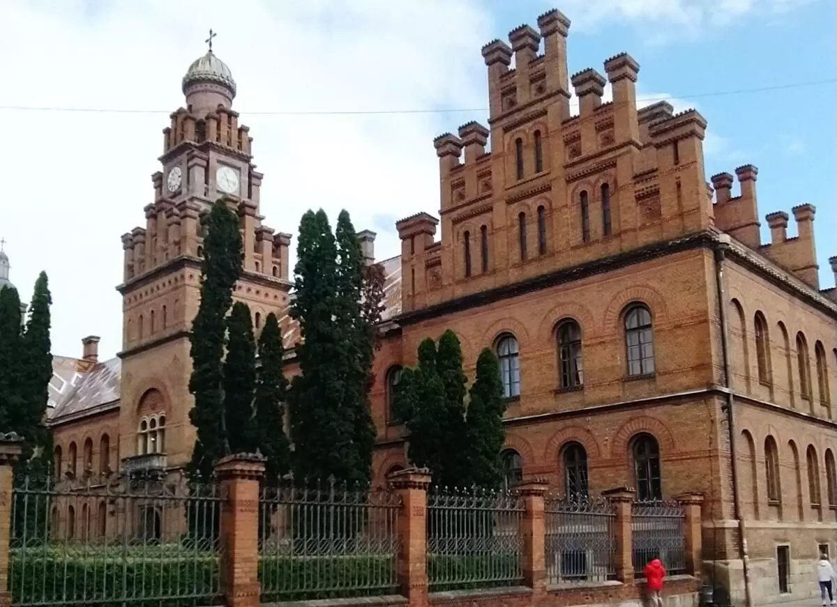 Chernivtsi - Kiukreni Paris au Kiukreni kikwazo?