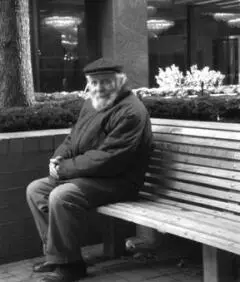 Aleksandrs Mežhirovs. New York, 2001. Foto: Zoya Mezhirovs