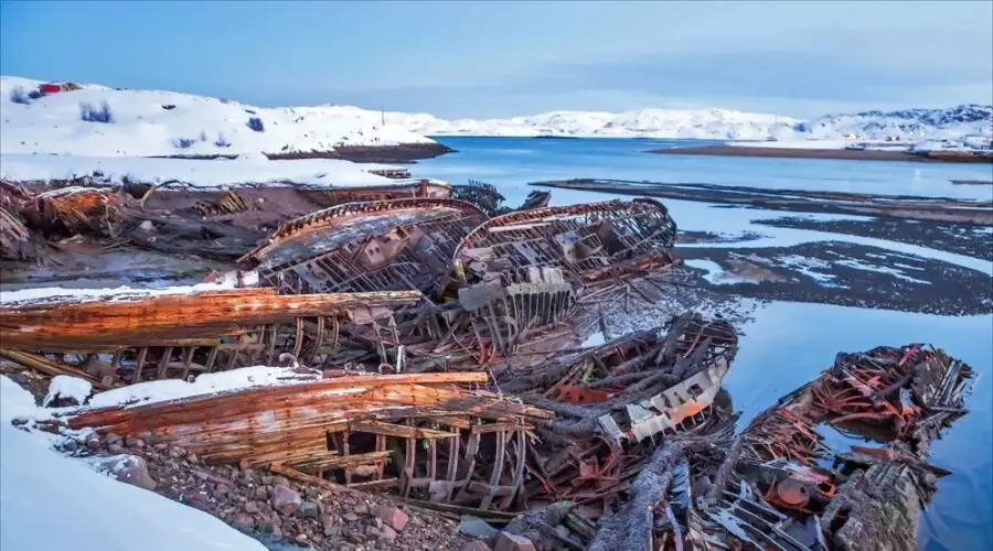 S. Teriberka, Región de Murmansk, Barcos hundidos