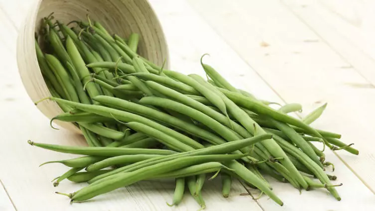 Bagaimana untuk menyediakan hidangan dari Asparagus Beans?