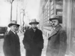 M. Sholokhov, V. Kudeshev i Artem Wesoły w Berlinie w 1930 roku ...