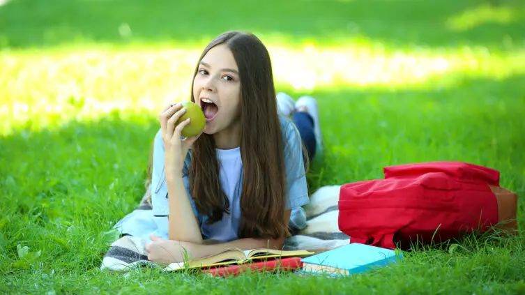 Jakie produkty powinny być obecne w diecie tego, który daje egzaminy?