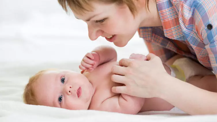 Vinkkejä nuorille äideille: Kuinka valita vaipat vastasyntyneelle? 4002_1