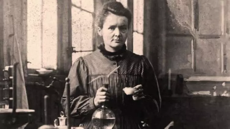 Maria Sklodovskaya-Curie: exploit scientifique ou victoire sur le destin? 40686_1