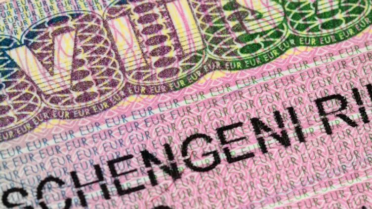 Apa bisa njaluk visa Schengen dhewe?