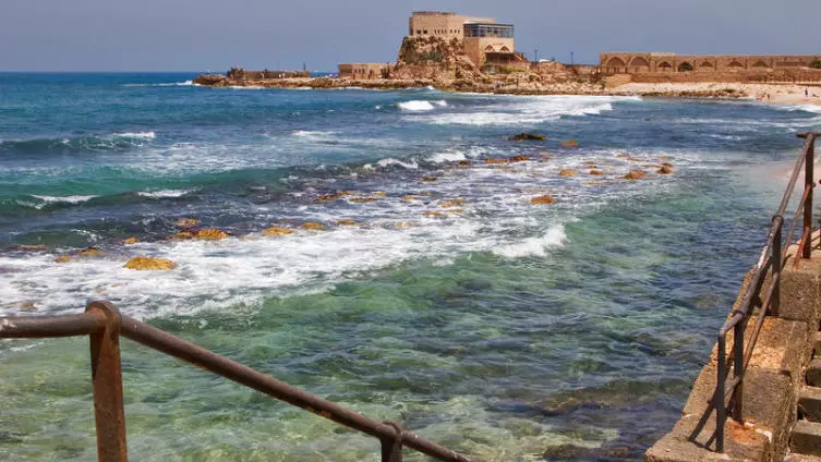 ปาฏิหาริย์ของแสงเป็นอย่างไร Caesarea Maritima (Caesarea Maritima) 47205_1