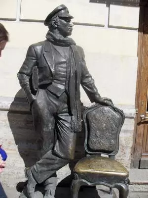 Monumento a Osta Bender en San Petersburgo