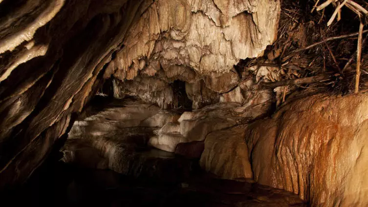 Reis in Armenië. Wat kan die grotte van die streek kan vertel? 49389_1