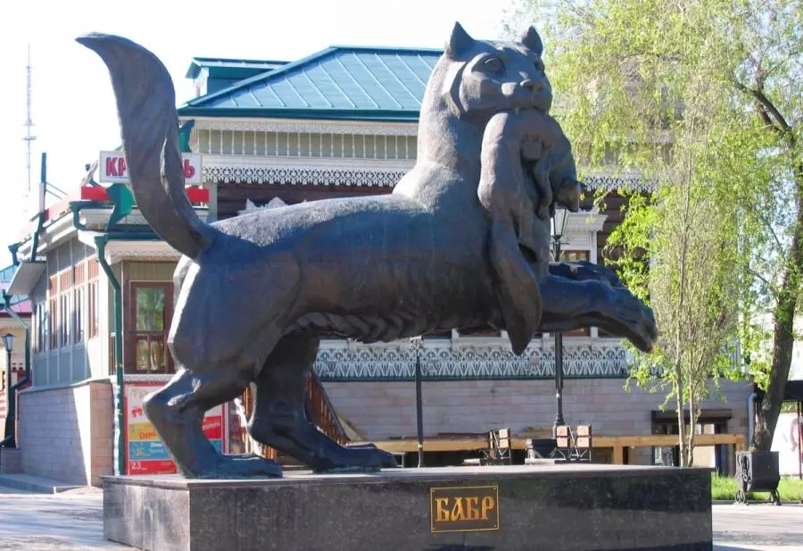 Babab skulptura v Irkutsk