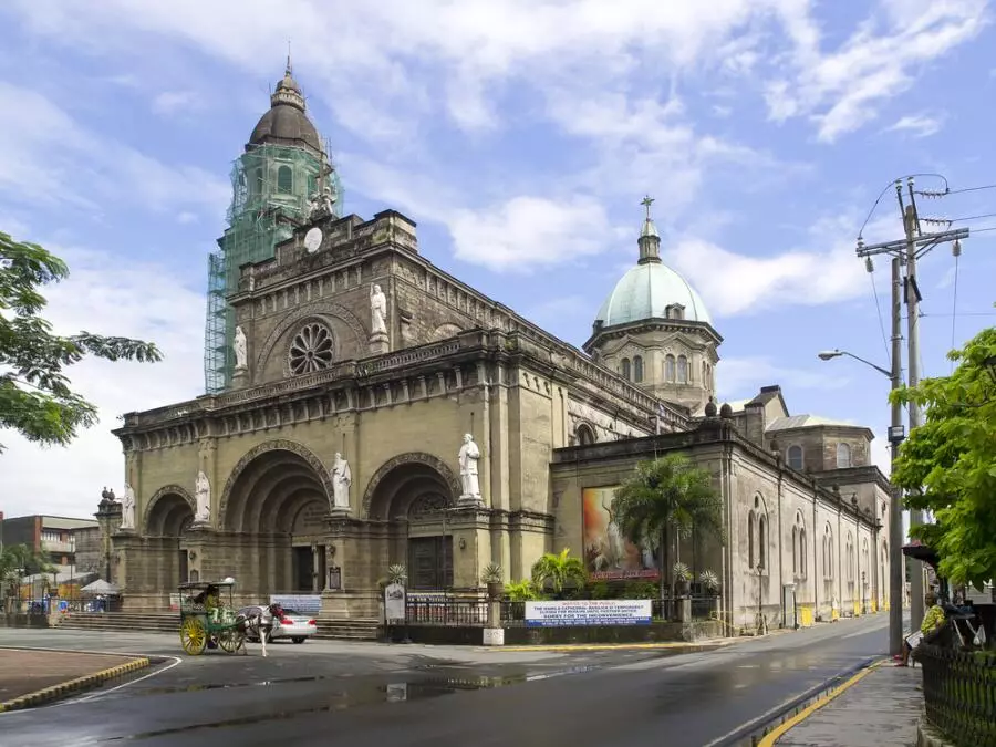 Manila Cathedral. Onun hekayə üçün nə maraqlıdır?