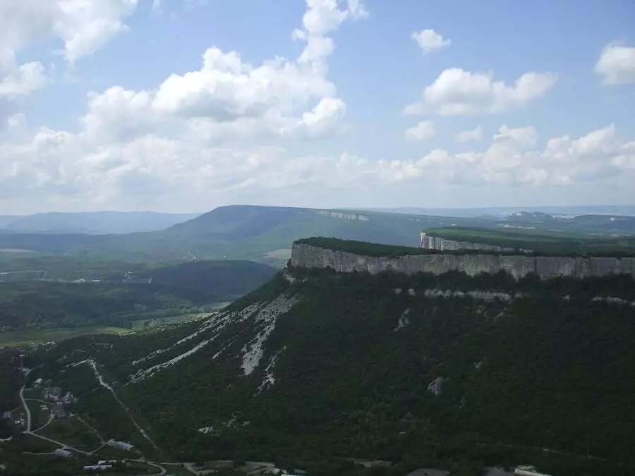 Kyz Cermen, Vista des Tepo Kermen