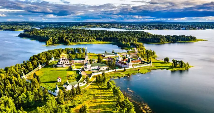 Valdai Iversky Bogoroditsky St. satherzersky monasteri.