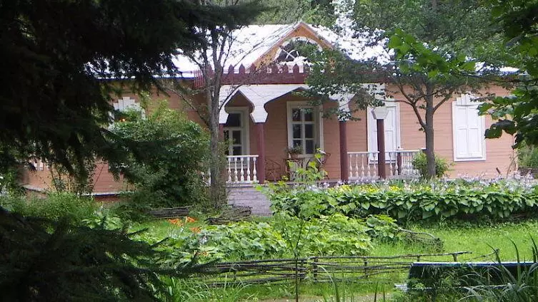 Melikhovo Manor a külvárosokban