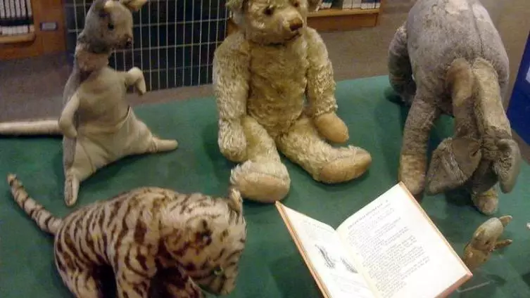 Christopher Robin Toys, który został bohaterami bajki.