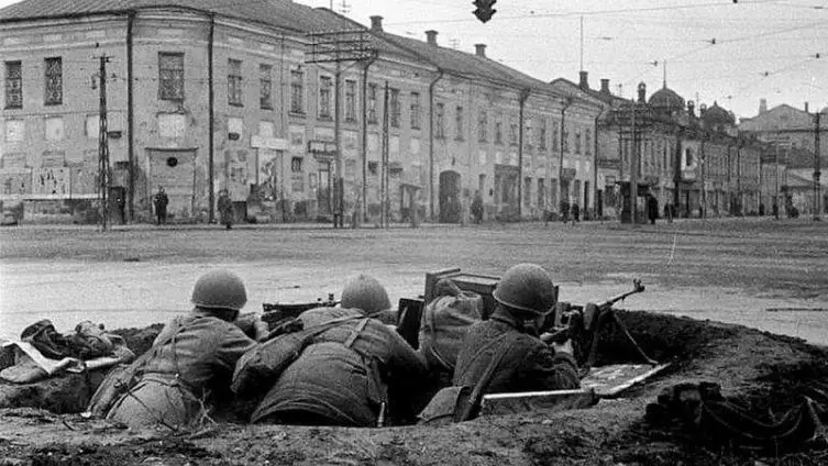 俄罗斯历史的页面。 1941年防御图拉：沉淀的城市是如何捍卫的？ 56000_1