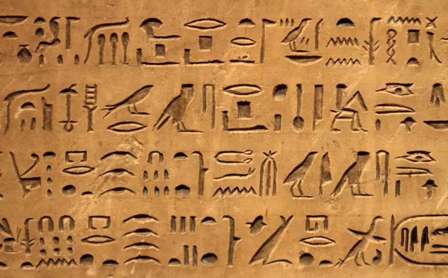 Hoe hat Egyptyske Hieroglyphs decryla?