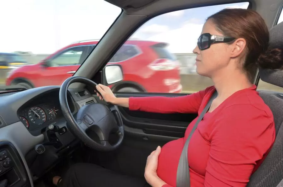 Οδηγείτε τον τροχό μαζί; Συμβουλές για τις έγκυες γυναίκες Autopleheda