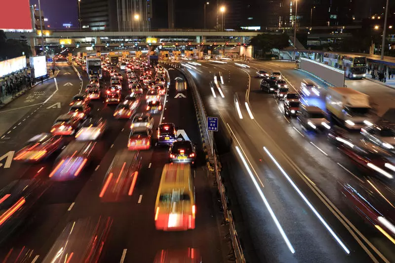 ¿Que escoller para mover a cidade - transporte público ou coche persoal?