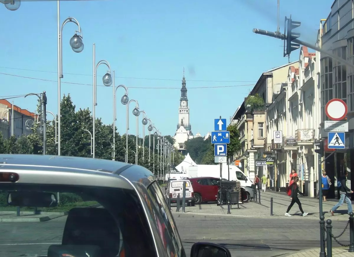 Kif tmur il-Kroazja fuq il-karozza tiegħek? 2. Wara seba 'fruntieri: Belarus, il-Polonja, ir-Repubblika Ċeka