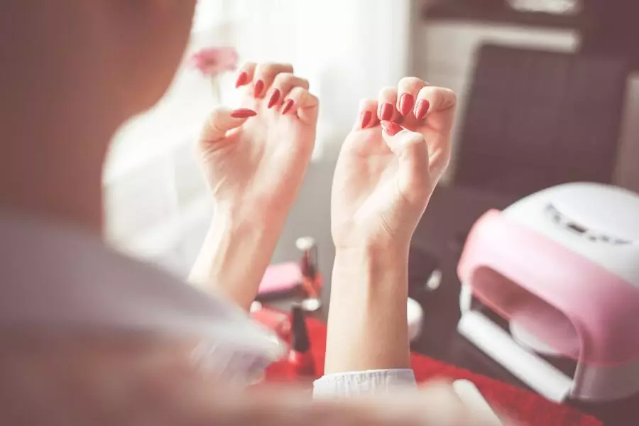 Hvernig á að læra Nibble Nails