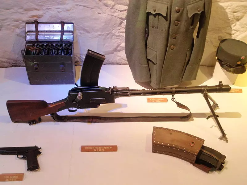 Gun-Machine Gun "Madsen". Zakaj je ta ročna strojna pištola imenovala "danska pištola" v Rusiji?