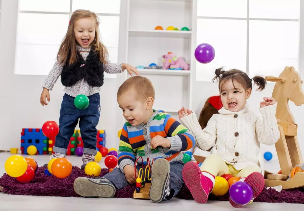 Kindergarten. Nalika kanggo menehi anak lan apa sing arep siyap?