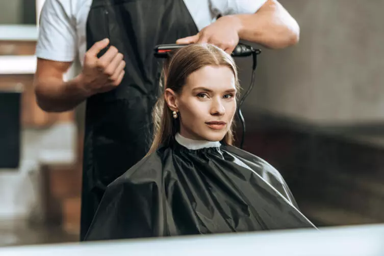 Féilire áilleacht Lunar do Lúnasa: Cad iad na laethanta atá fabhrach le haghaidh haircut?